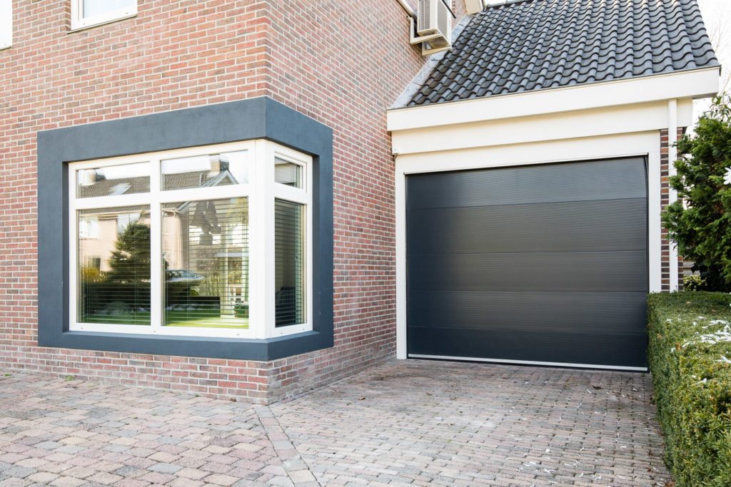 Garagedeur op maat | De Rooij Garagedeuren